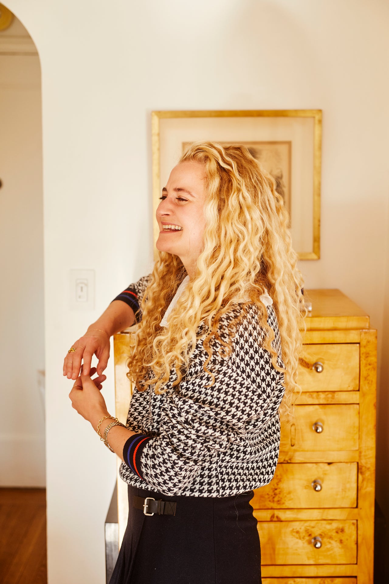 Good People: Harling Ross – Crown Affair